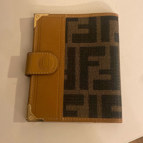 Fendi | Bags | Fendi Authentic Vintage Leather And Signature Idcard ...